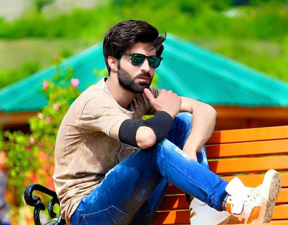 Boy DP for Facebook, Watsapp Profile Pic For Boys